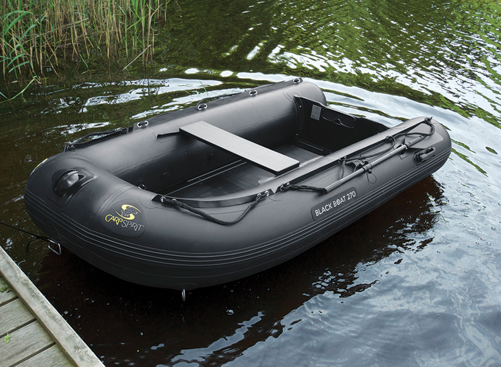 CS - Black Boat 270 on water – Carp Spirit